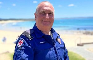 Bulahdelah paramedic Wayne Cook celebrates 44 years of service - News ...